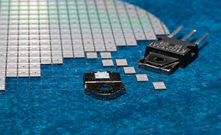 How Transistors Work: Key Principles and Practical Applications